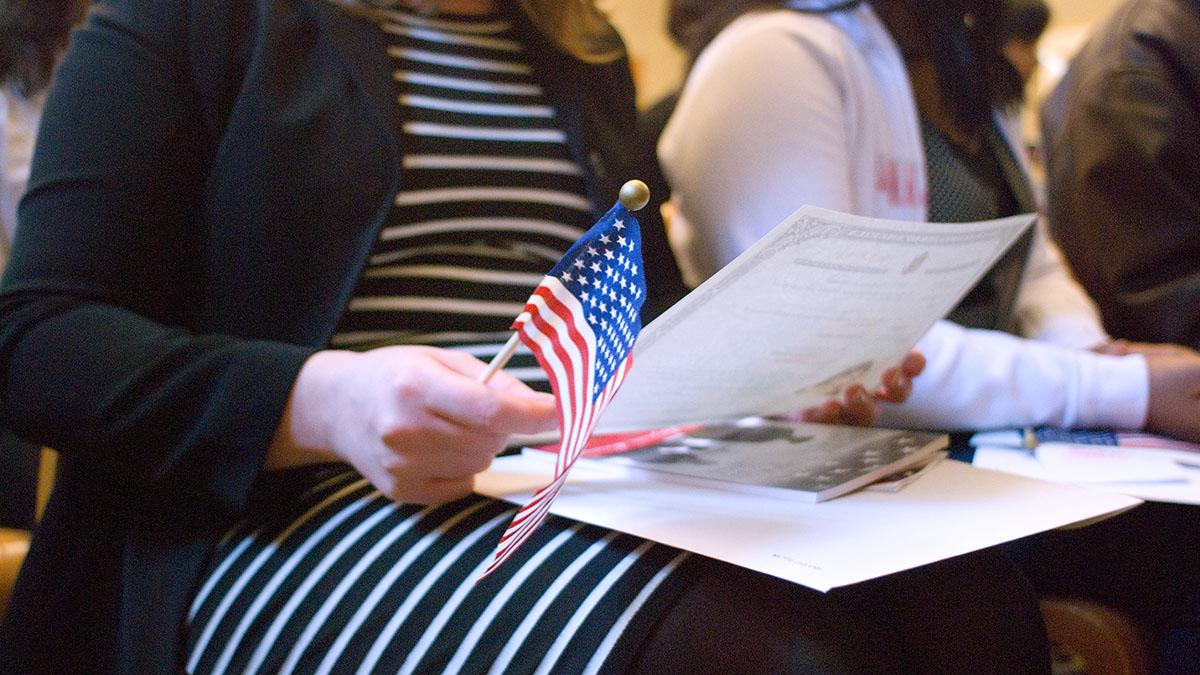 Citizenship and immigration resources | Multnomah County Library